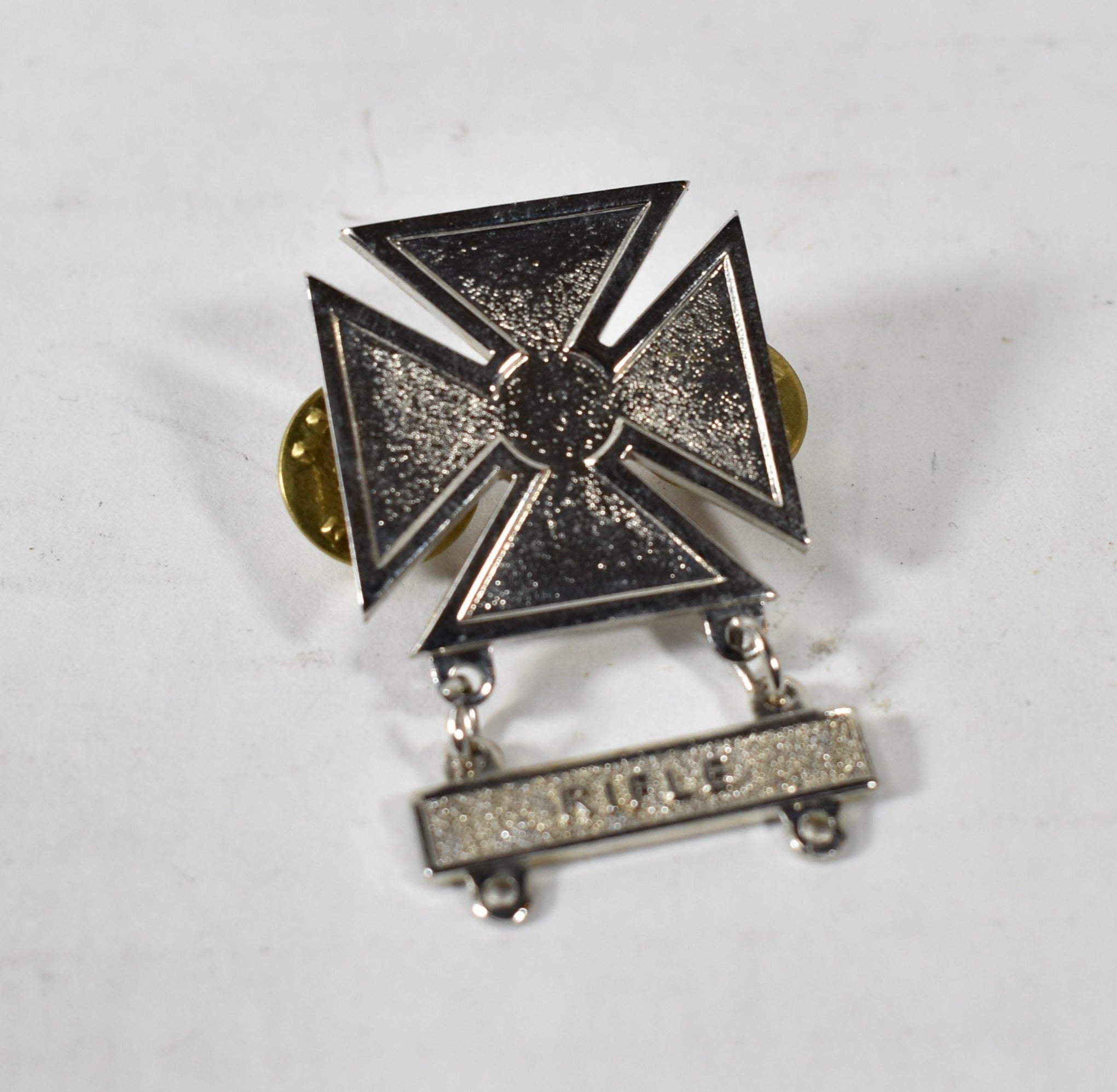 Military Medal Pin Rifle Silver Army Used